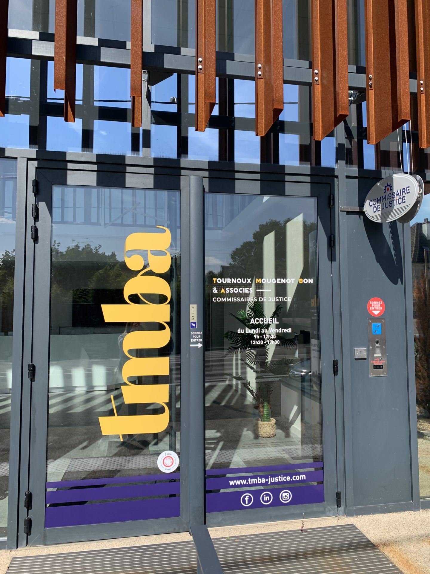 Nous découvrir - TMBA - Commissaires de justice